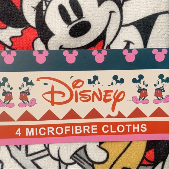 Disney | Bath | Holiday Mickey And Minnie Microfiber Washcloths | Poshmark